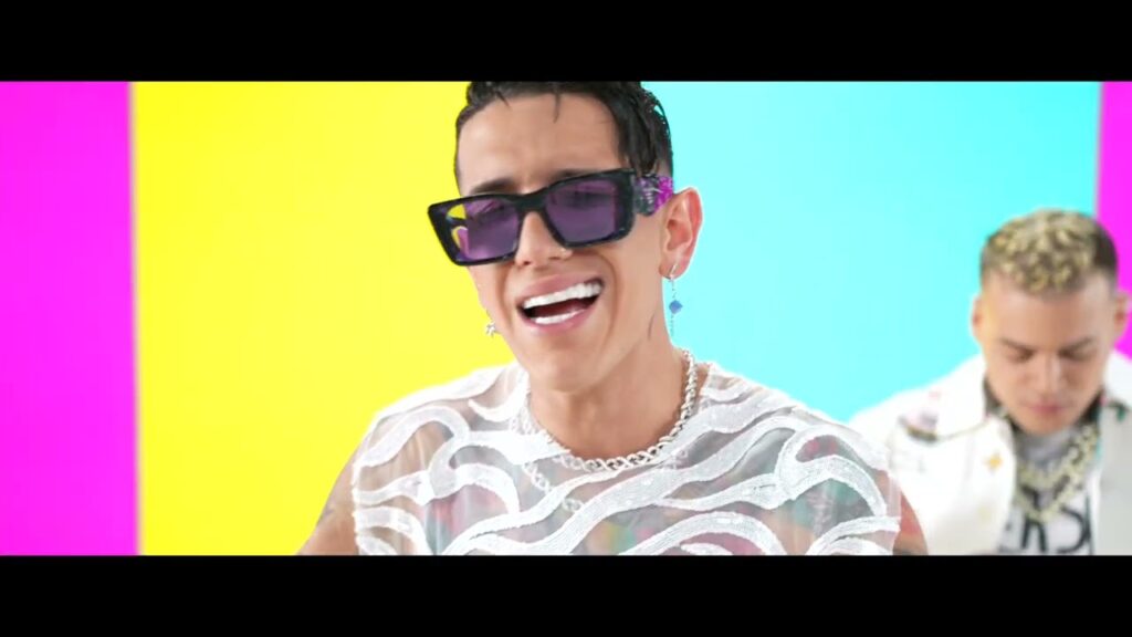 iZaak Ft. Lenny Tavárez – Victoria – ElGenero Official Lo Primero de ...