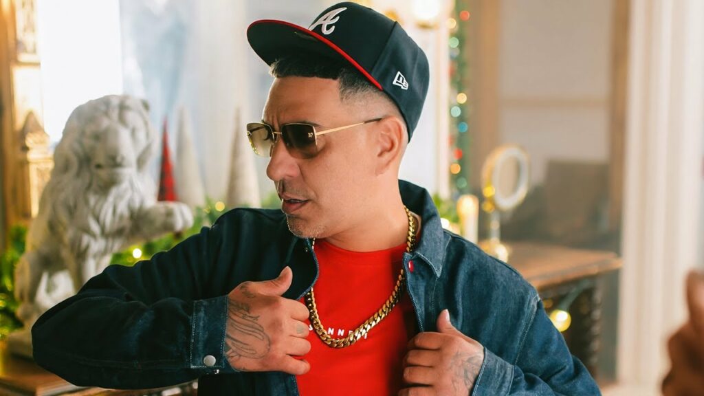 Yomo – Puerto Rico Se Respeta (Video Oficial) – ElGenero Official Lo ...