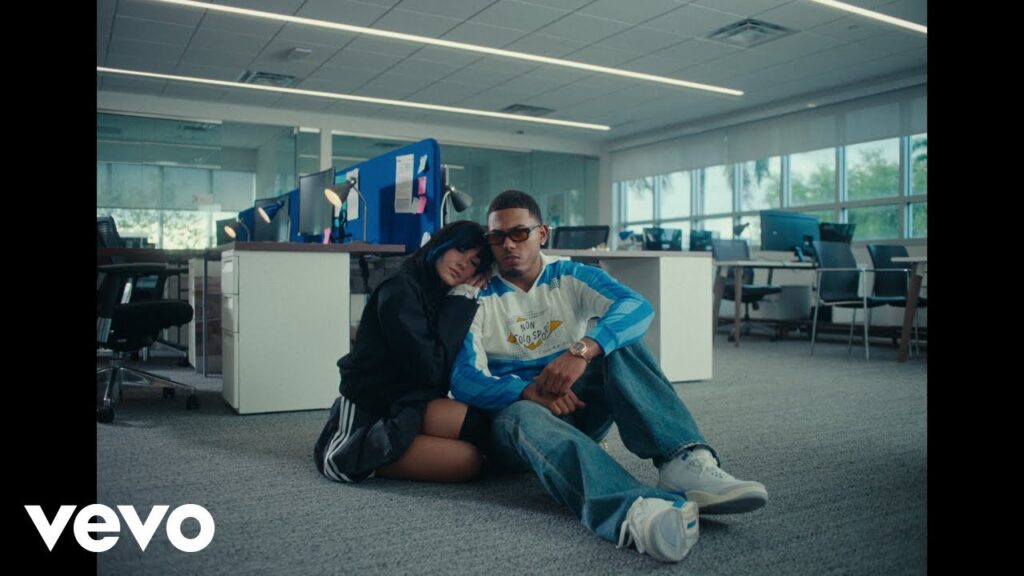 Aitana Ft. Myke Towers – Sentimiento Natural – ElGenero Official Lo ...
