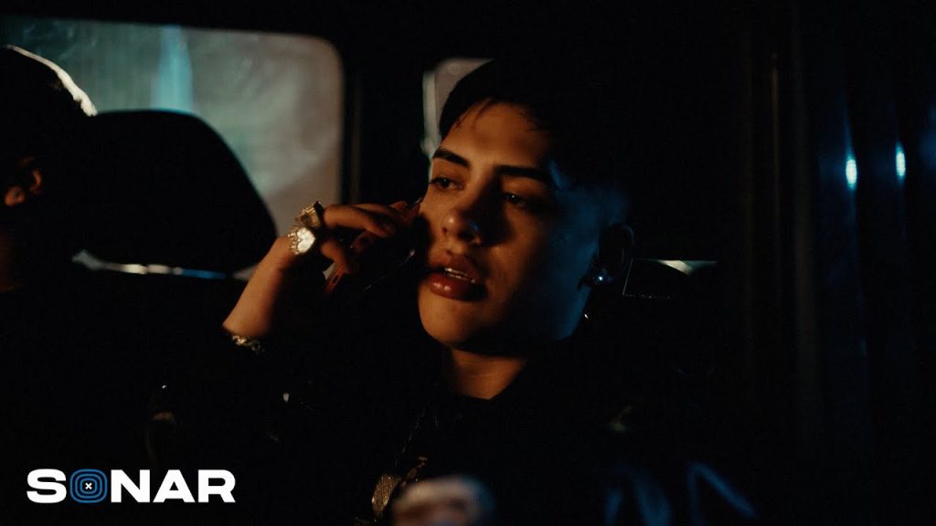 Cris MJ – Botellita De Champagne – ElGenero Official Lo Primero de ...